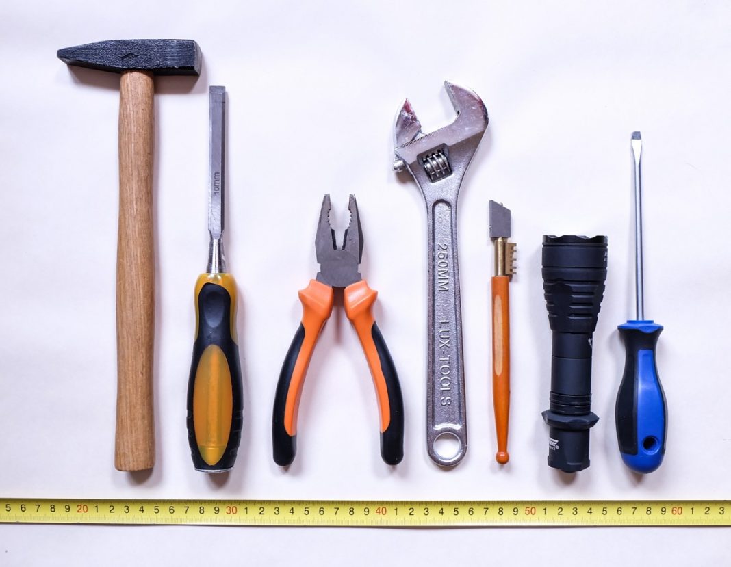 40 outils indispensables pour bricoler en toute sérénité